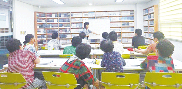 대덕읍, 어르신 한글공부 “열기 후끈”